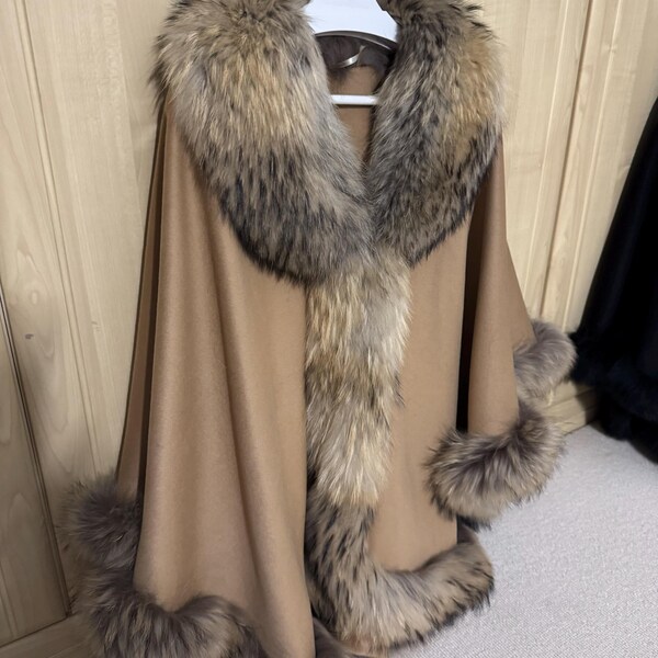 White Cashmere Cape With Fox Fur Trim Luxury Winter Fur Cape Coat Elegant Wedding Fur Cape White ...