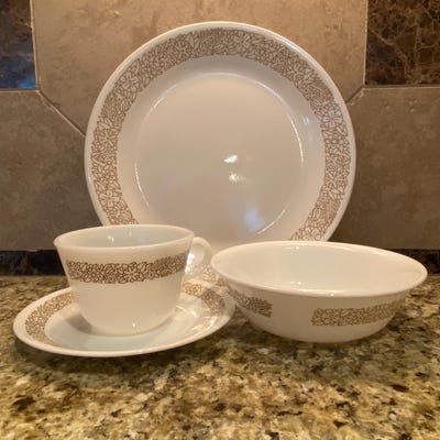 Rare Utility Glass Works 72oz Pitcher, Narrow Vertical Optic, Amber ...