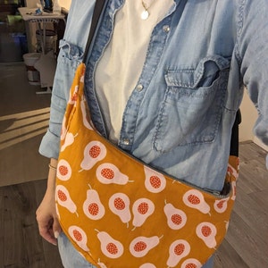 Crosstown Crescent Bag PDF Sewing Pattern - Etsy Canada