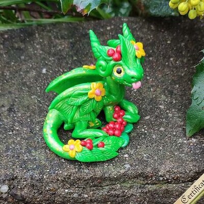 Polymer Clay Dragon DND Dice Holder - Etsy