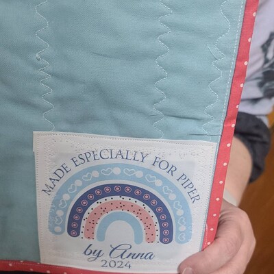 Friendship Quilt Labels With a Proverbs Bible Verse Personalized for ...