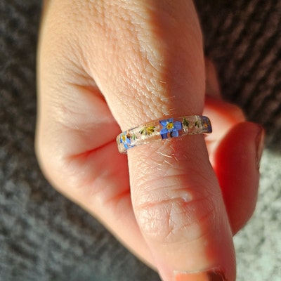 Thin Resin Ring With Pressed Light Pink Flowers and Gold Flakes, Nature ...