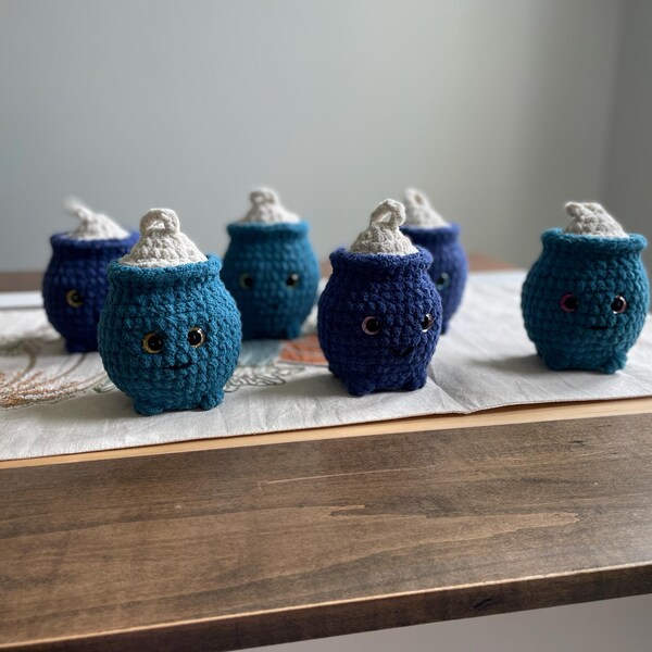Mini Cauldron Crochet Pattern, Fillable Mini Cauldron, Mini Cauldron W ...