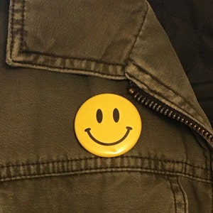 Yellow Happy Face Smiley Face Pin Badge Pinback Button 1 Pin 1.5 Pin 2. ...