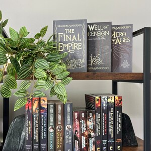 Ninth House alex Stern Series 1 Leigh Bardugo US Hardback STENCILED ...