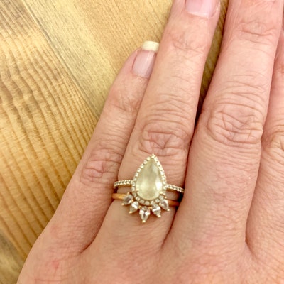 Pear Shape White Sapphire Ring Teardrop 14K Gold Wedding Band Curve ...