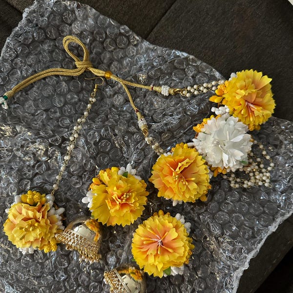 Red Bridal Shells Haldi Floral Jewelry Mehendi Floral Shells Jewelry ...