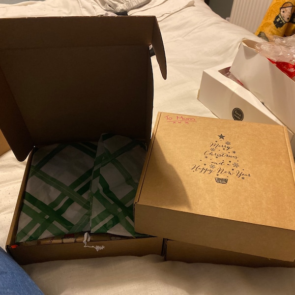 Empty Christmas Gift Box. Mini Small Medium Cardboard Postage Box With ...