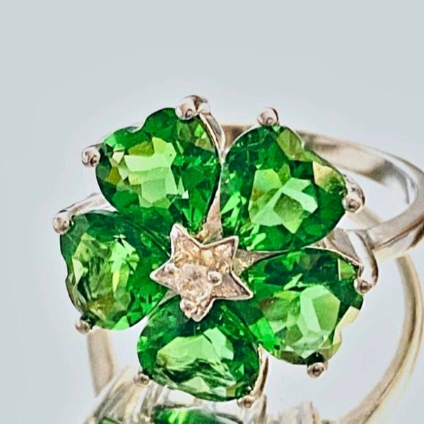 E40810P Classic Mt St Helens Helenite Emerald Cutting Studs Earrings ...