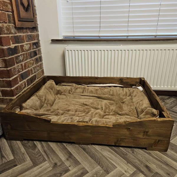 7 Pane (RH) Hot Tub Robe Hanger Hand Made Wooden Rustic Hot Tub Robe ...