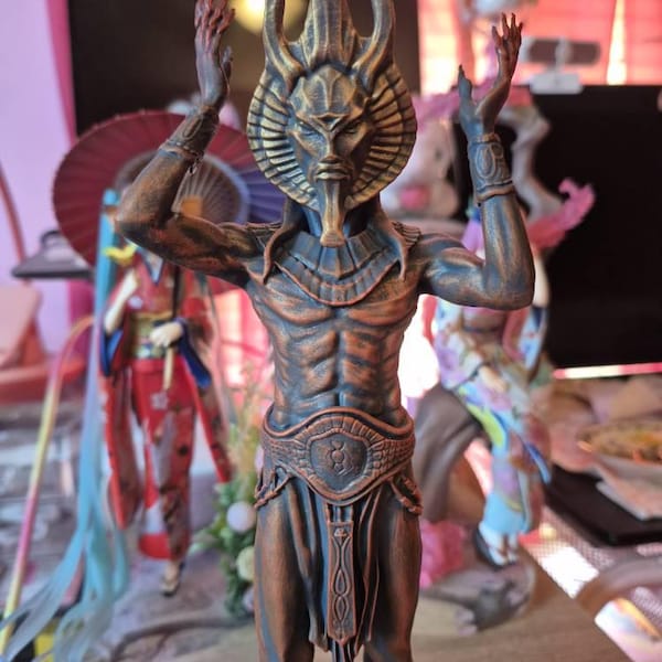 Figurine Statue of Meridia From the Mountainous Expanses of Skyrim ...