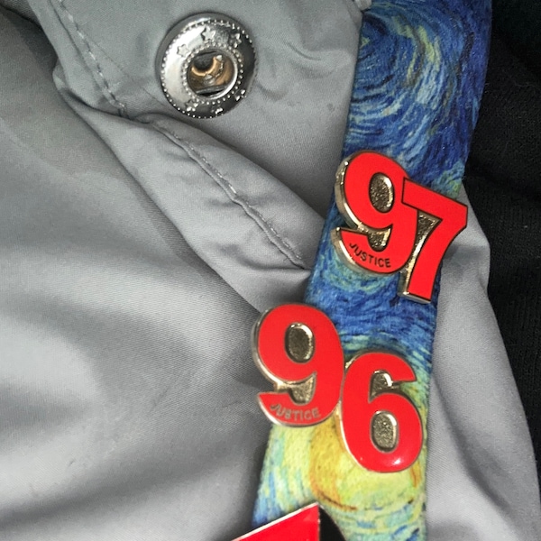 Liverpool Badge Selection 97 Justice Hillsborough Lapel Pin Badge (RED ...