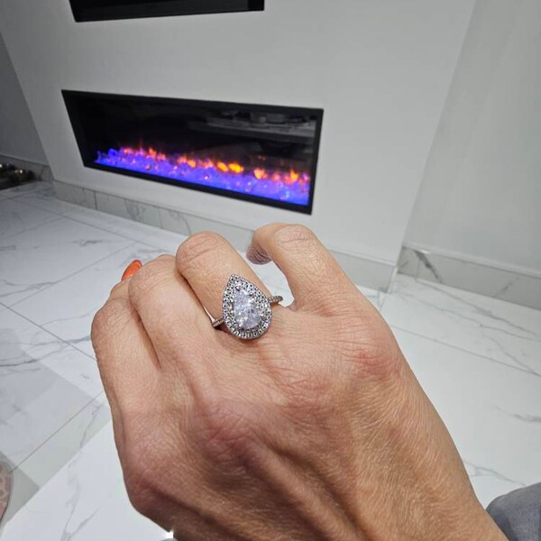 Big Red Oval Diamond Ring Red Oval Diamond Ring Big Red Diamond Ring ...