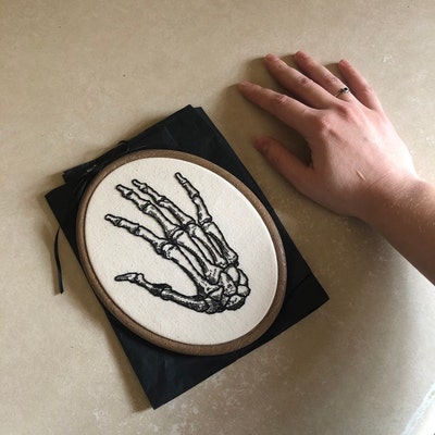 Skeletal Hand Bones 7x5.2 Inch Oval Embroidery Skeleton Ivory Right ...