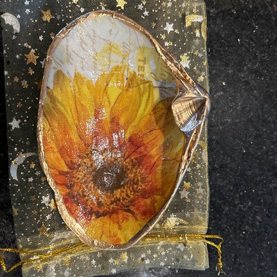 Decoupage Clam Shell, Japanese Wave, Handmade Ring Dish - Etsy