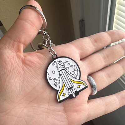 The Last of Us Part 2 Ellie Edition Pin Badge TLOU Sticker NEW UK Stock ...