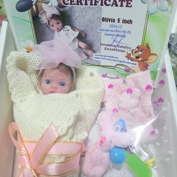 Mini Silicone Baby Doll 3 Inch Full Body Evie (8cm), Painted, Close ...