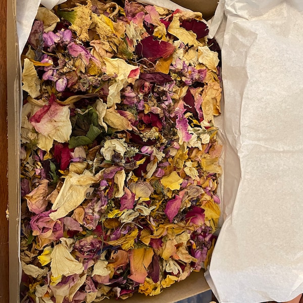 Wedding Confetti, Biodegradable Confetti, Dried Flowers, Flower Petals ...