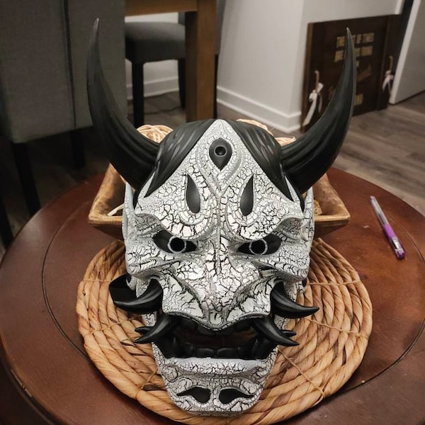 Exclusive Demon King Mask,demon Emperor Mask, Mask With Cracks ...