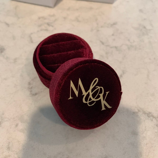 Triple Slot Circle Velvet Ring Box | Custom Wedding Ring Box ...