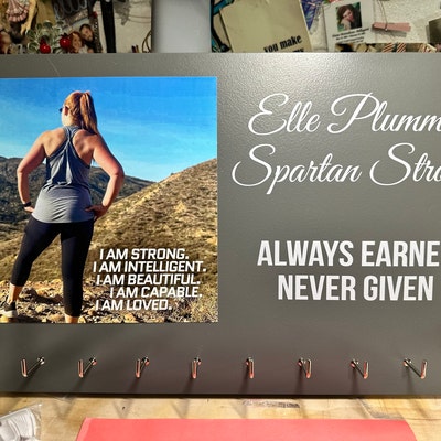 Customizable Single Bib Medal Holder Medal Display Rack You Design It ...