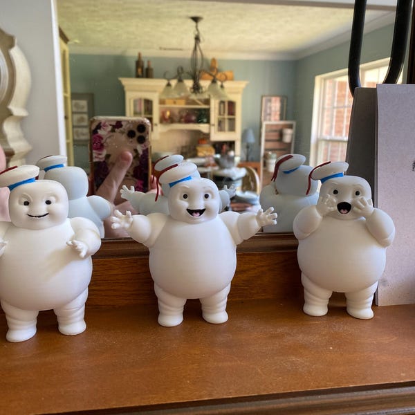 3 Adorable Ghostbusters Mini Stay Puft Marshmallow Man Figurines (3 ...
