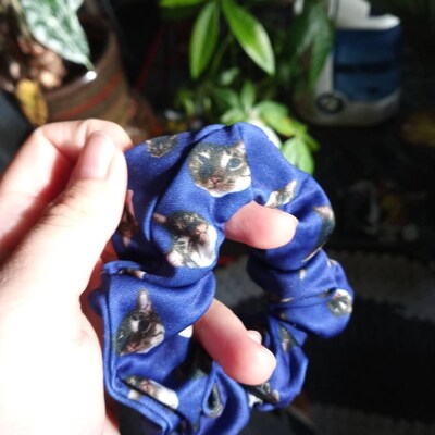 Personalized Cat Faces Scrunchie Hair Tie, Funny Cat Faces Scrunchy ...