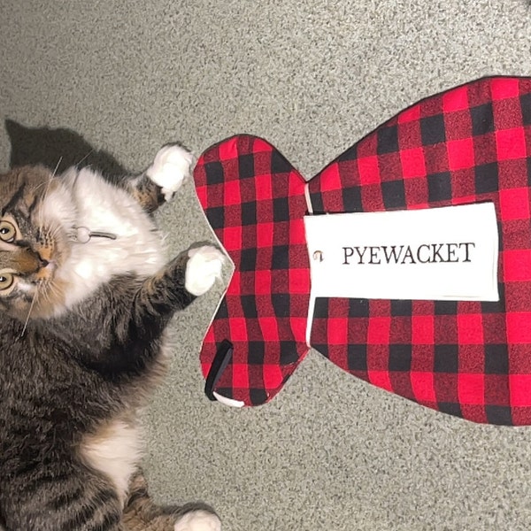 Plaid Cat Stockings - Rustic Plaid Fish Shaped Stockings for Cats ...