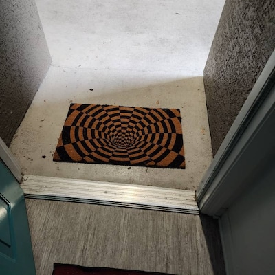Doormat Hole Optical Illusion Pattern Door Mat Quirky Cool Checkered ...