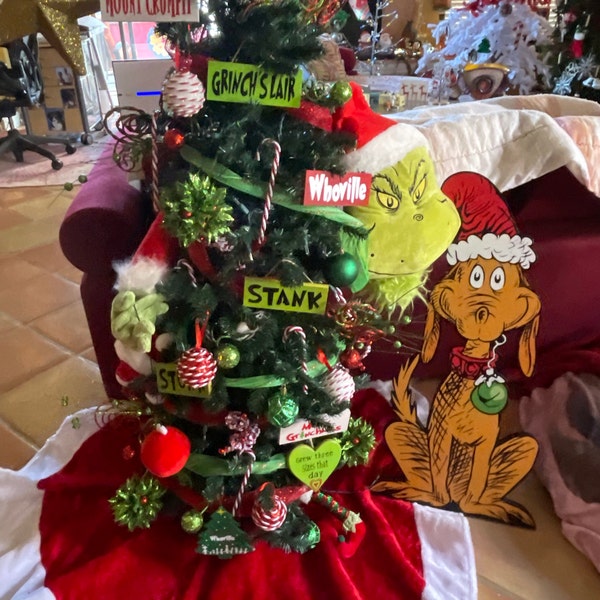 Grinch Directional Sign- Grinch’s Lair, Whoville, and Mt.crumpit With ...