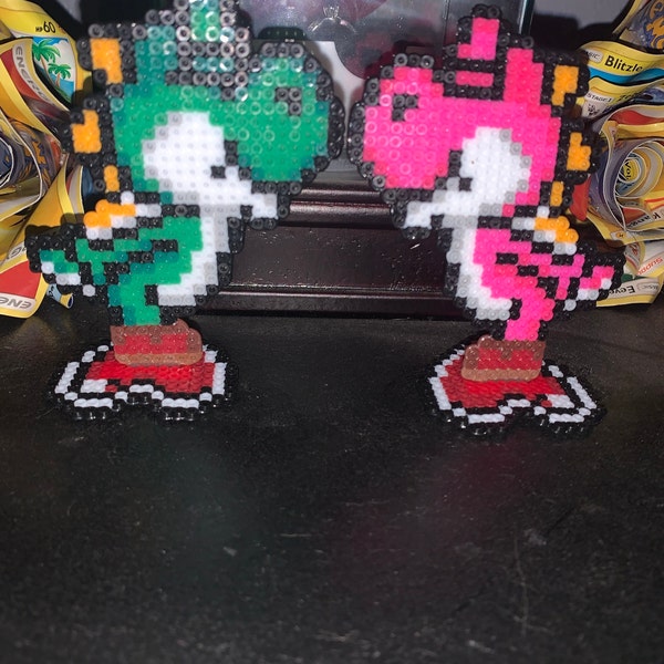 Kissing Yoshi Couple | Video Game Decor | Valentines 8 Bit Art | Mario ...