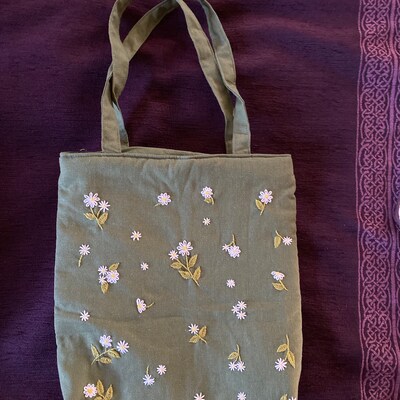 Hand Embroidered Daisy Linen Bag, Cute Small Daisies Embroidery Market ...