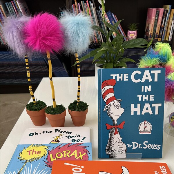 12" Fish Tree!! Inspired by Dr. Seuss' Red Fish Blue Fish One Fish Two ...