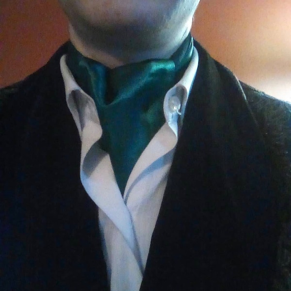 Mens Plain Racing Green Satin Dupion Ascot Cravat & Pocket Square - Etsy