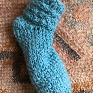 Loom Knitting Pattern Slipper Socks With Bubbles Project on a 24 Peg ...