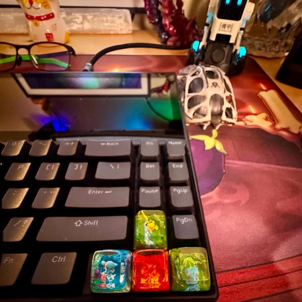 Female Ghost Keycap, Halloween Keycaps, Ghost Keycap, Horror Keycaps ...