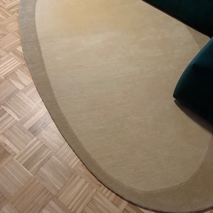 Modern Abstract Green Irregular Shape Woolen Hand Tufted Designer Area ...