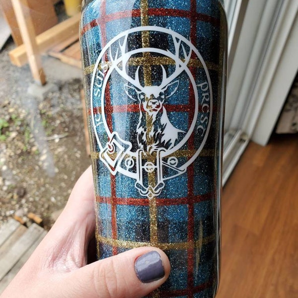 Outlander Clan Fraser Je Suis Prest Motto Seal Crest Emblem / Fraser ...