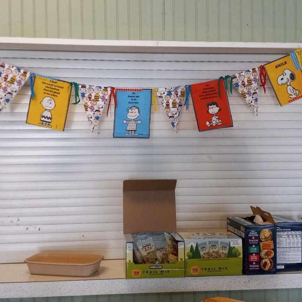 Peanuts Gang Playing Baseball Banner, 5 Ft., Charlie Brown and Friends ...