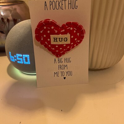 A Hug From Mom to Make Everything Better Pocket Hug From Mom Mom Hug ...