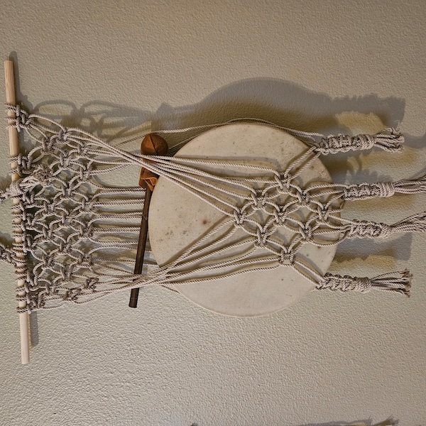 Macrame Acoustic Crystal Guitar Stand, Bamboo Wall Decor, Wall Mount ...