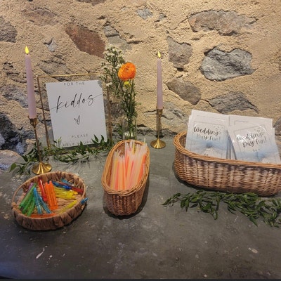 Wedding Fan Sign Template for Our Number One Fans - Etsy