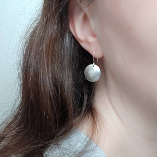 Small Threader 14 K Gold Filled / Hematite Gemstone Earrings / Hammered ...