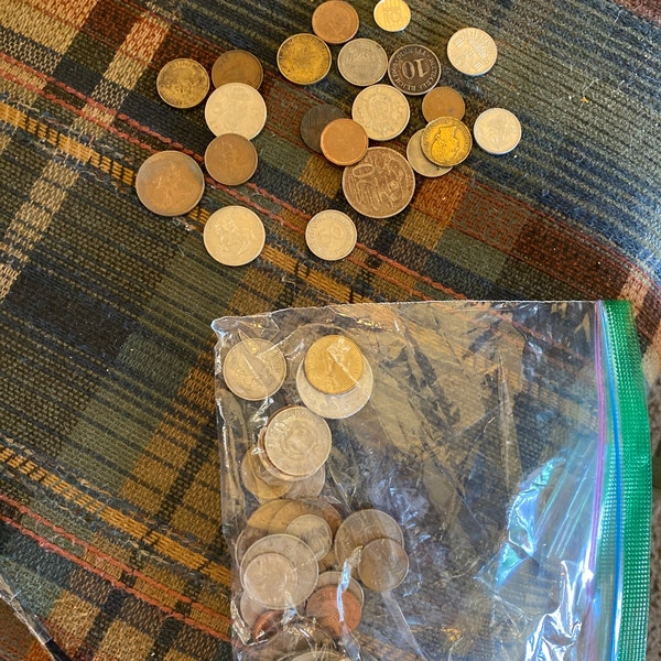 50 Random Foreign Coins - Etsy