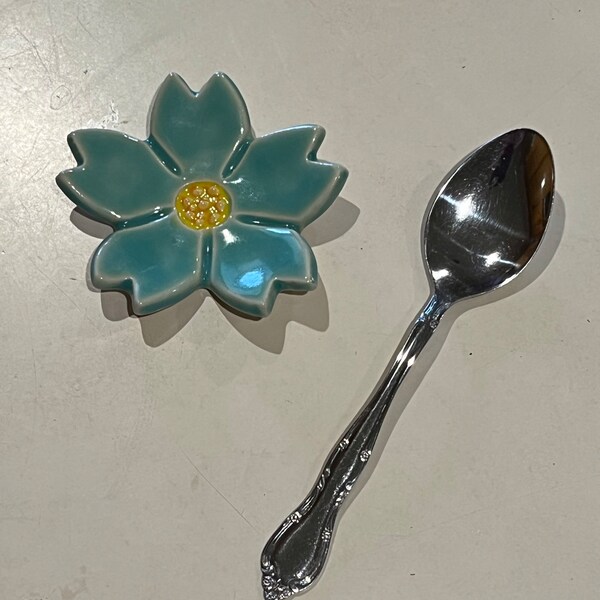 Coffee Bar Accessory, White Tea Spoon Rest, 3.5", Aqua Spoon Holder for ...