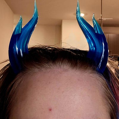 Metallic Blue Tipped Black Resin Cast Dragon Horns Monster Horns, Demon ...