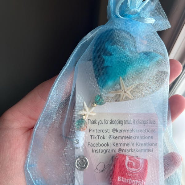 Ocean Badge Reel, Beach Retractable Beaded Badge Buddy, Cute Summer ID ...