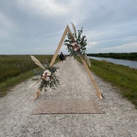 Wood Triangle Wedding Arch | Boho Wedding Triangle Arch | Modern ...