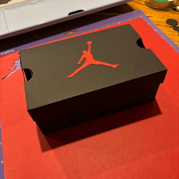 Shoe Box SVG Template + Label, Editable Shoe Box Label, Sneaker Box SVG ...