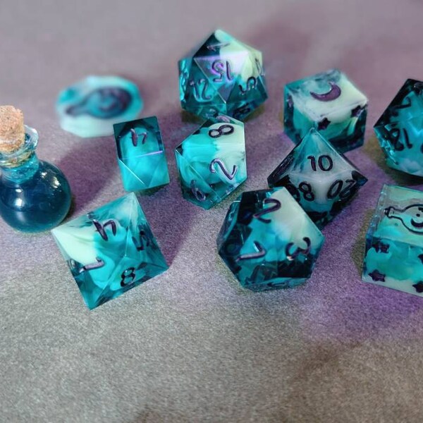 Purple and Teal, Advantage Dice Set With Matching Potion Bottle ...